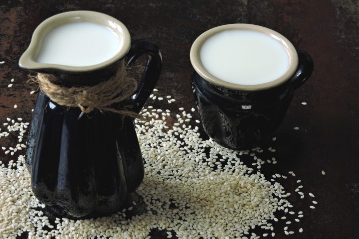 7 Sesame Seed Milk Benefits - Blend of Bites